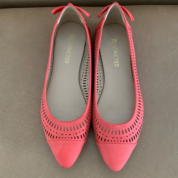 Shoes | Super Cute Coral Colored Flats | Poshmark